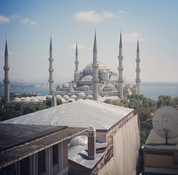 My Experiences Shooting Street Photography in Istanbul – ERIC KIM