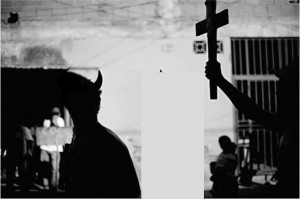 Street Photography Composition Lesson #2: Figure-to-ground – ERIC KIM