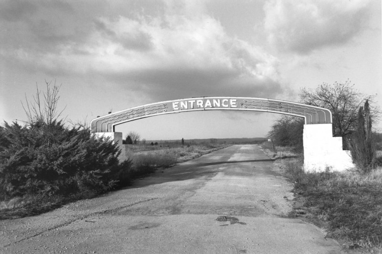 Street Photography Composition Lesson #10: Urban Landscapes – ERIC KIM