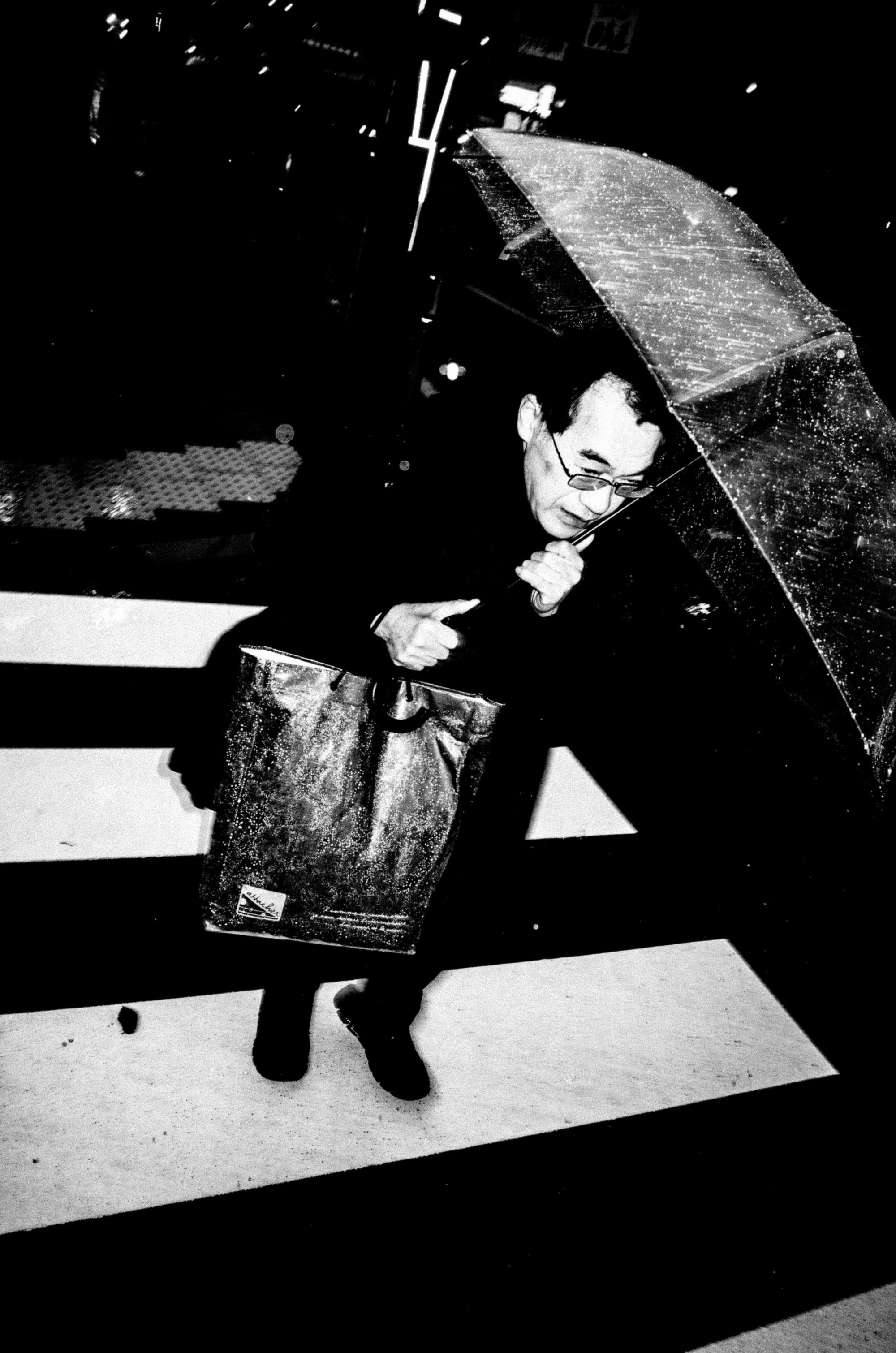 How to Shoot Street Photography with a 28mm Lens – ERIC KIM