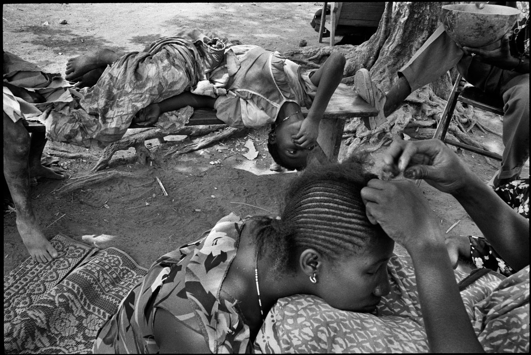 Arabesque Street Photography Composition - ERIC KIM