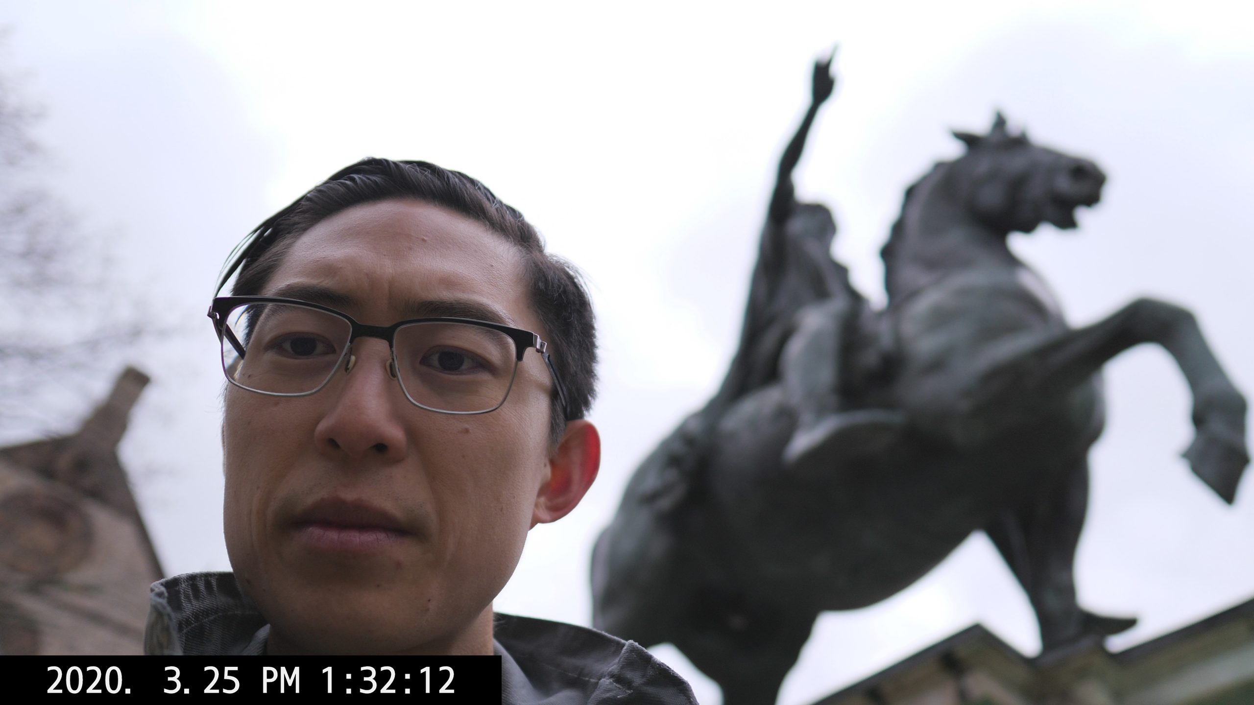 P1449347 marcus aurelius 1 statue ERIC KIM kim selfie – ERIC KIM