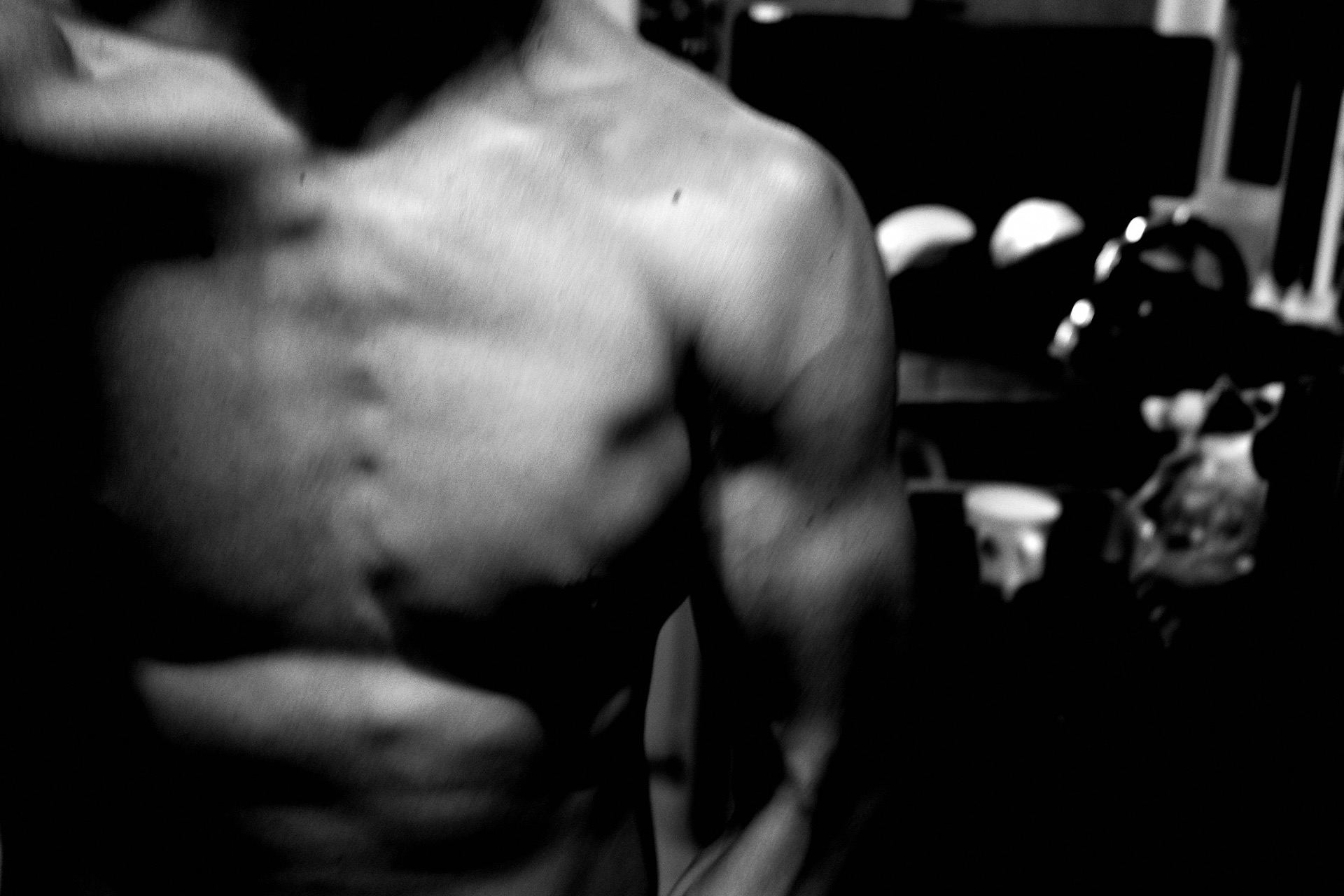 eric kim muscle flex selfie 4 – ERIC KIM