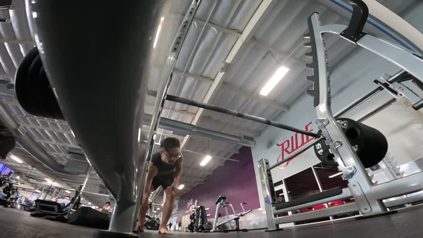 825 POUND SUMO RACK PULL DEADLIFT ONE REP MAX LEG HIP DRIVE - ERIC KIM